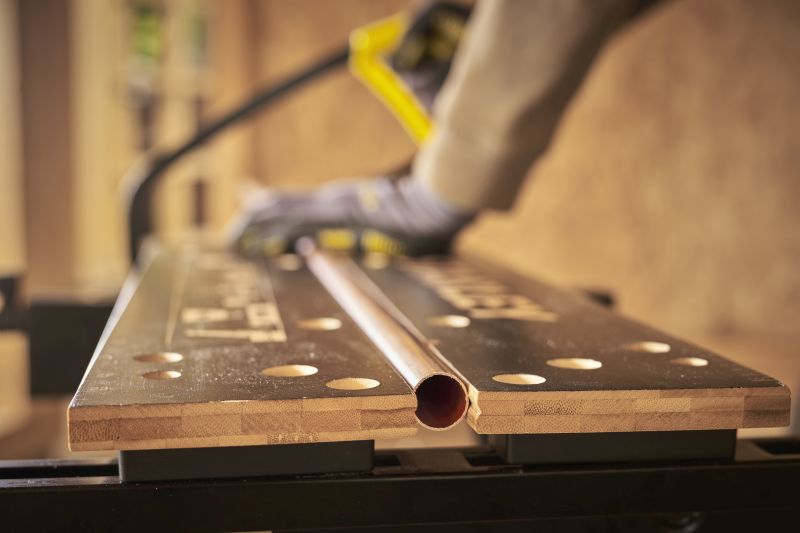 Stanley Workmate mit Bambus-Arbeitsplatte und dualer Arbeitshöhe ...