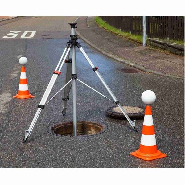 NESTLE Kanalschachtstativ inklusive 4 Verlängerungen à 100cm Handkurbel und Adapter 13610000 ...